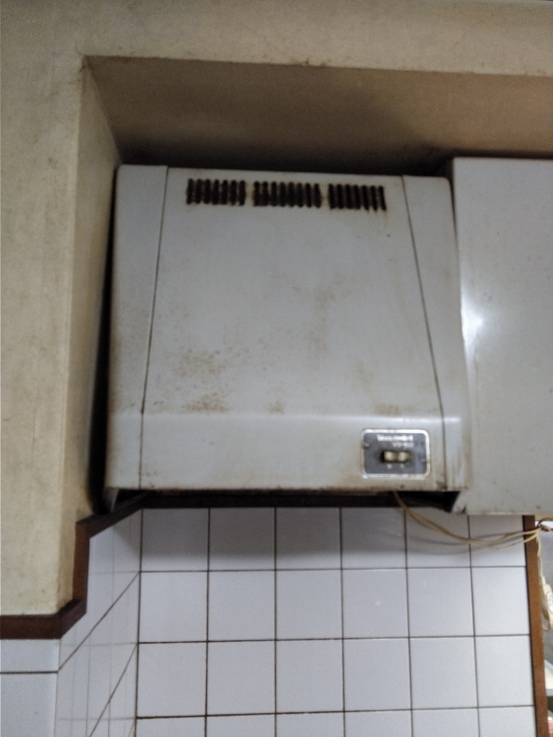 2022.10.25 レンジフード（タカラ製VD－60からVDS－604Lへ交換） | 家電のきのした